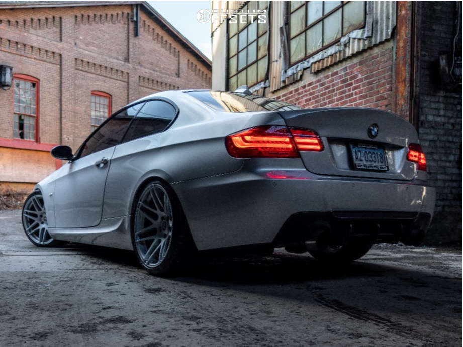 2009 BMW 335i with 19x9.5 22 Forgestar F14 and 235/35R19 Michelin Pilot ...