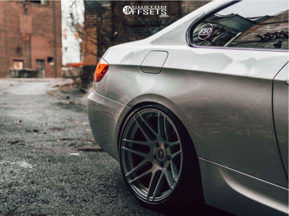 2009 BMW 335i with 19x9.5 22 Forgestar F14 and 235/35R19 Michelin Pilot ...