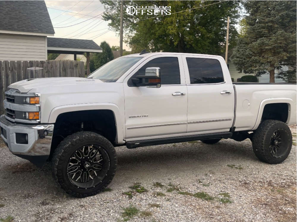 2018 Chevrolet Silverado 2500 HD with 22x12 -44 Axe Offroad AX1 and 35/12.5R22 Kenda Klever R/t ...