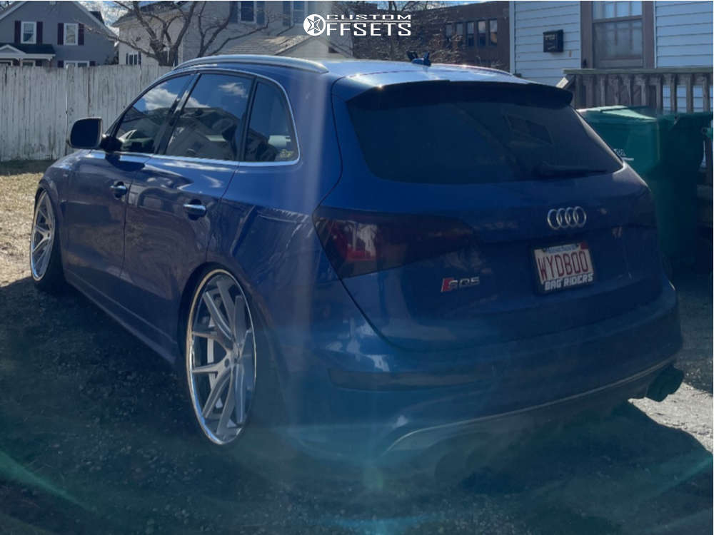 2016 Audi SQ5 with 22x10.5 28 Ferrada Fr2 and 265/35R22 Lexani Lx ...
