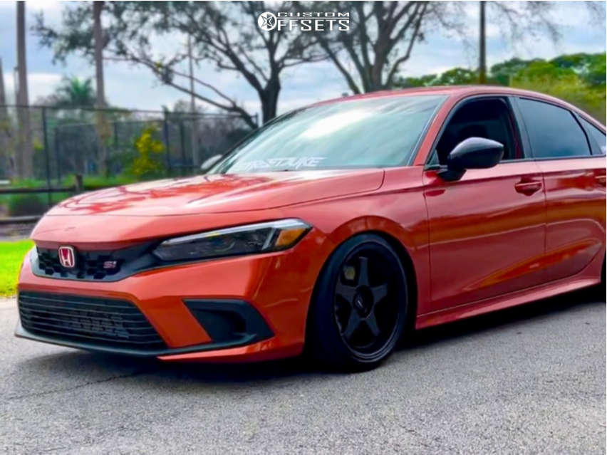 2022 Honda Civic with 18x9.5 35 AVID1 Av42 and 255/35R18 Vercelli ...