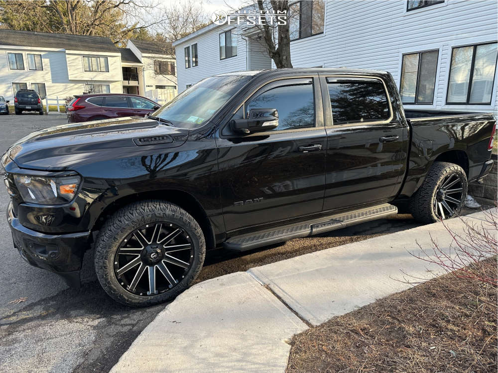 2022 Ram 1500 with 22x12 -44 Fuel Contra and 33/12.5R22 Radar Renegade ...