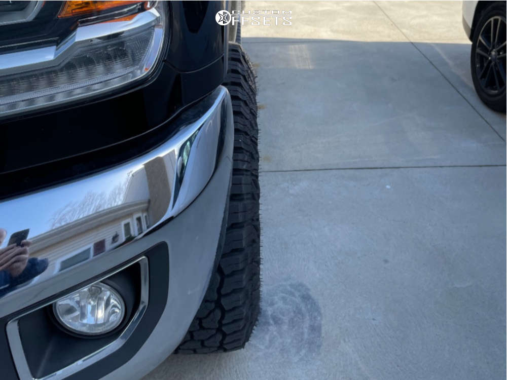 2018 GMC Sierra 2500 HD with 17x9 Anthem Off-Road Intimidator and 285 ...