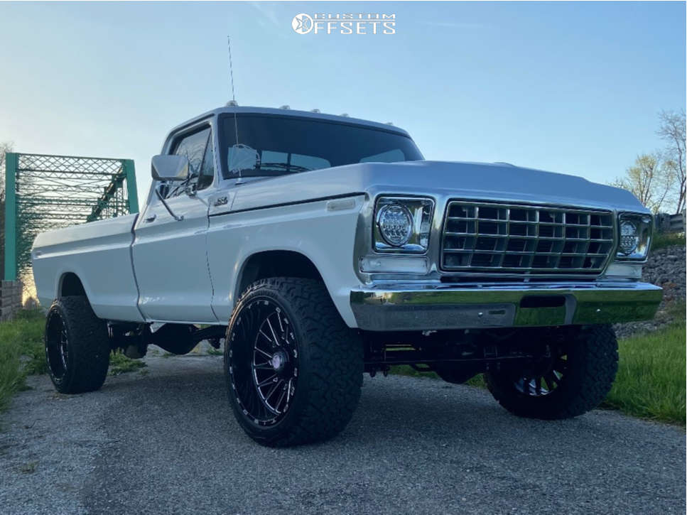 1978 Ford F-250 with 22x12 -44 TIS 547bm and 33/12.5R22 Venom Power ...