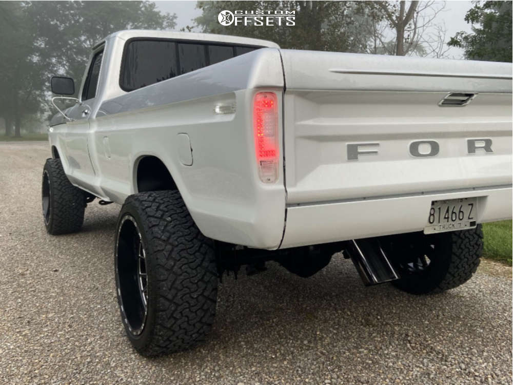 1978 Ford F-250 with 22x12 -44 TIS 547bm and 33/12.5R22 Venom Power ...