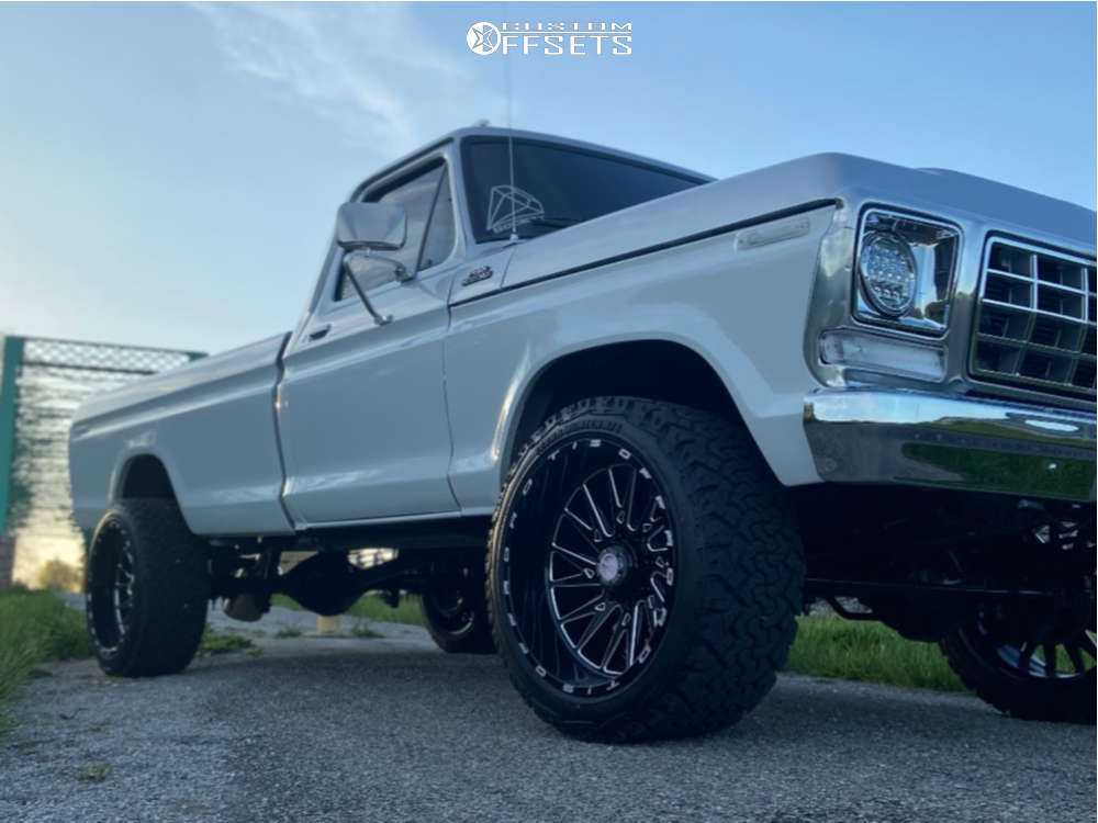 1978 Ford F-250 with 22x12 -44 TIS 547bm and 33/12.5R22 Venom Power ...