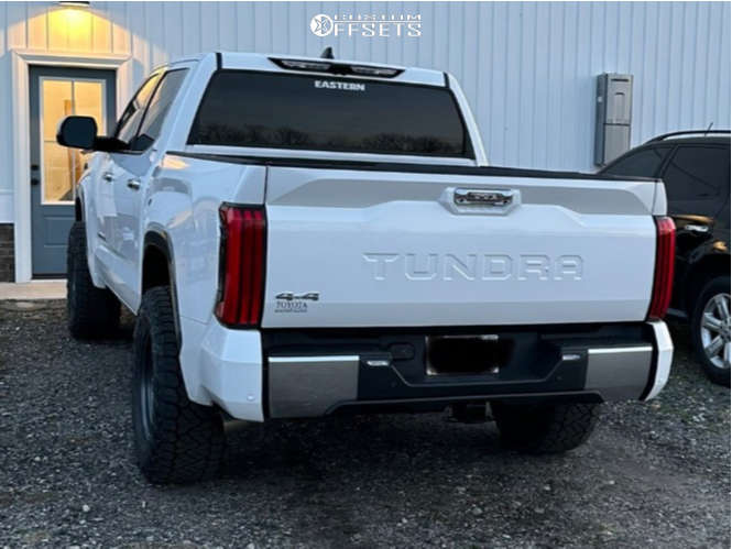 2023 Toyota Tundra with 18x9 18 Method Mr316 and 35/12.5R18 Nitto Recon ...