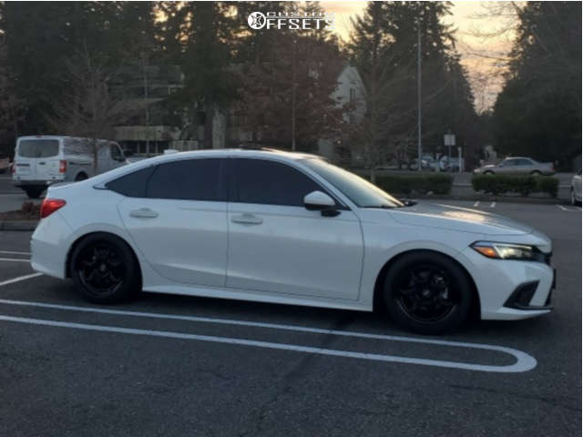 2022 Honda Civic with 18x9.5 35 ESR Cr7 and 225/40R18 Hankook Ventus V2 ...