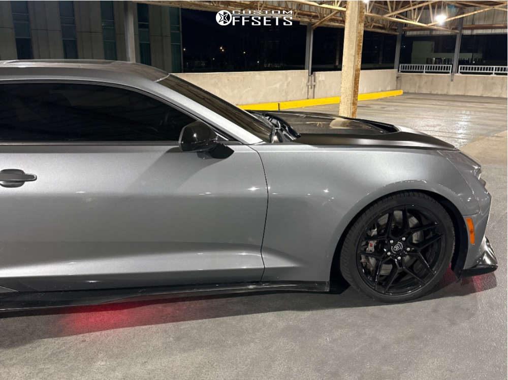 2020 Chevrolet Camaro with 19x9.5 35 Rohana Rfx11 and 285/30R19 Pirelli ...