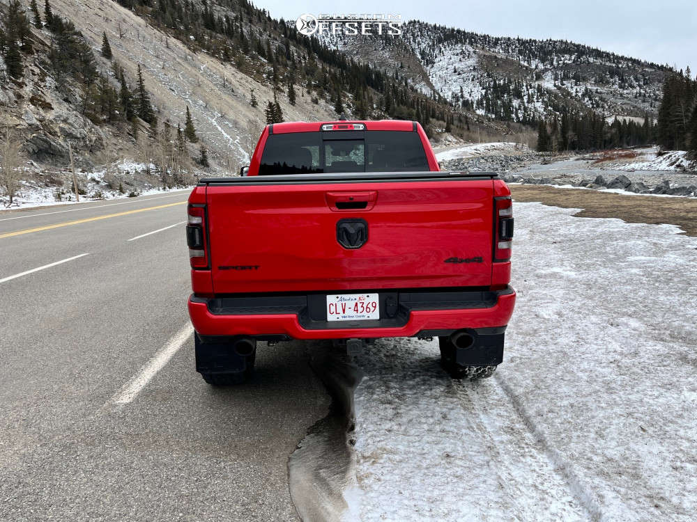 2019 Ram 1500 with 22x12 -44 Gear Off-Road 766b and 35/12.5R22 Toyo ...