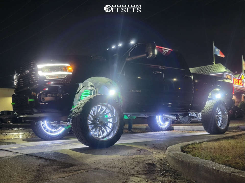 2021 Ram 2500 with 24x12 -44 TIS 547c and 37/13.5R24 Gladiator Xcomp Mt ...