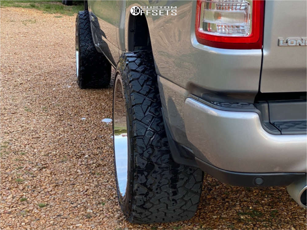 2020 Ram 1500 with 22x12 -51 ARKON OFF-ROAD Davinci and 33/12.5R22 ...