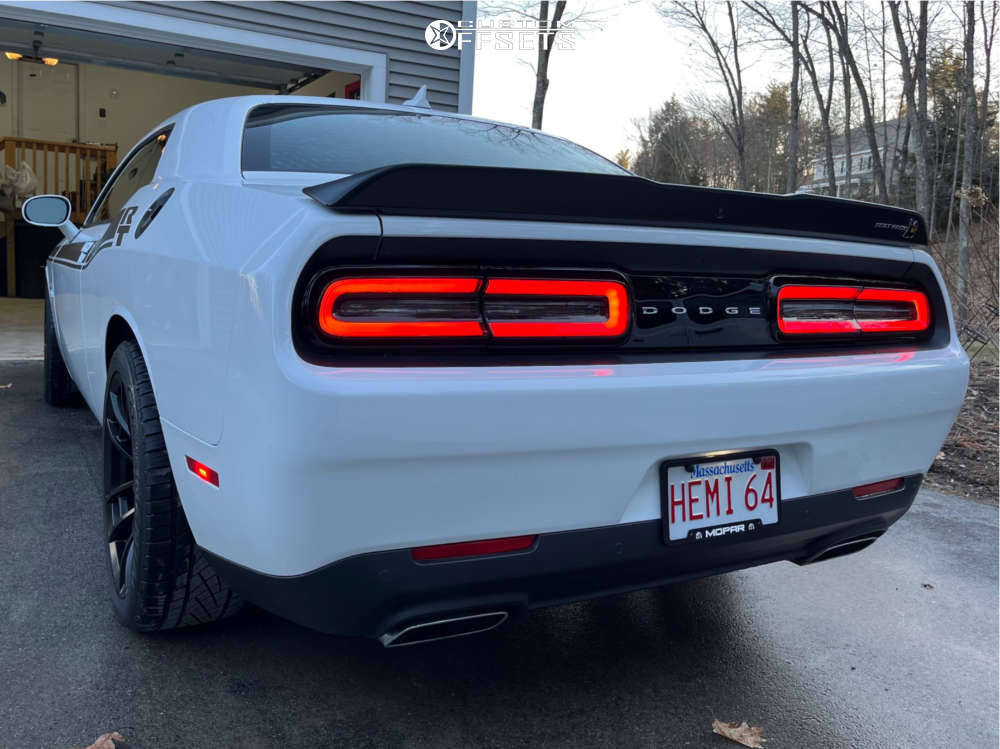 2021 Dodge Challenger with 20x9.5 12 MRR M392 and 275/40R20 Continental ...