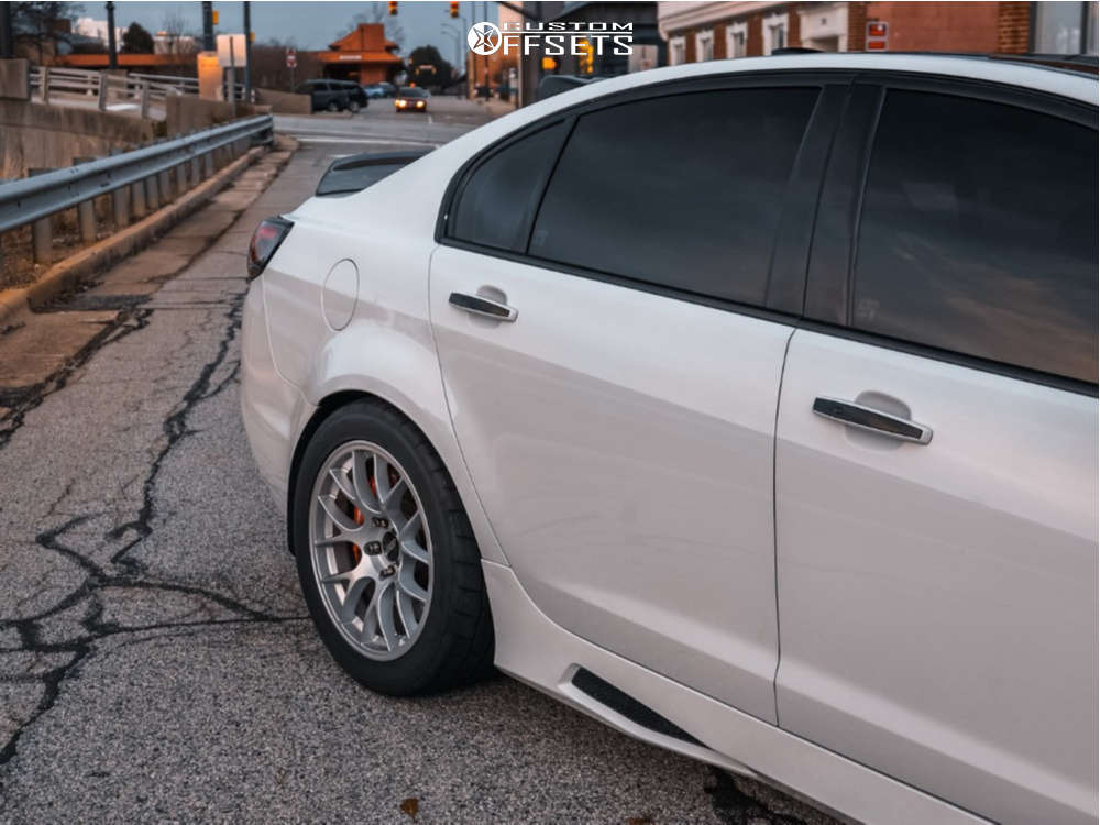 2017 Chevrolet SS with 19x9.5 33 Apex EC-7 and 265/35R19 Continental ExtremeContact Sport 02 and ...
