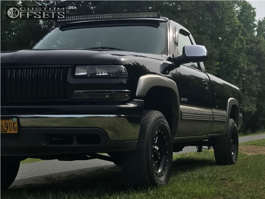 2000 Chevrolet Silverado 1500 with 16x8 0 Helo He886 and 265/75R16 ...