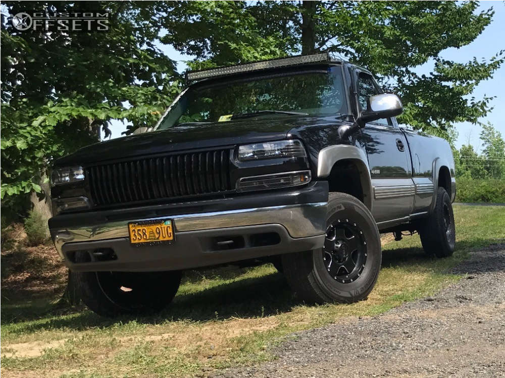 2000 Chevrolet Silverado 1500 with 16x8 0 Helo He886 and 265/75R16 ...