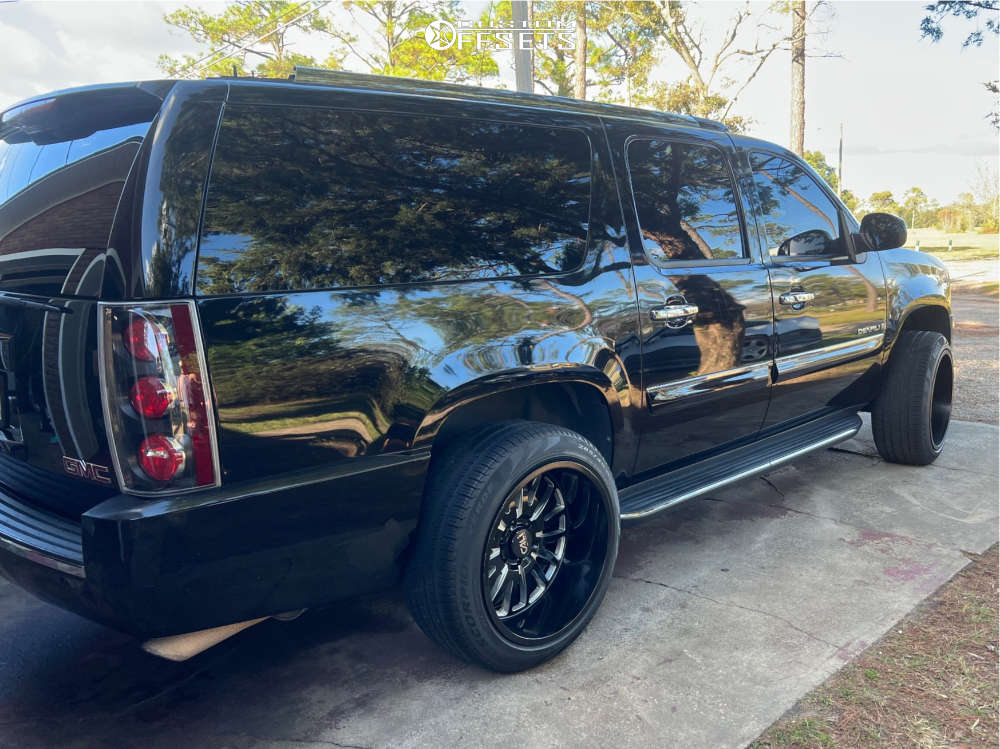 2007 GMC Yukon XL 1500 with 22x12 -51 Cali Offroad Summit and 285/45R22 ...