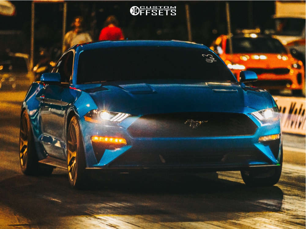 2020 Ford Mustang with 19x10 35 SVE R357 and 285/35R19 General G-max Rs ...