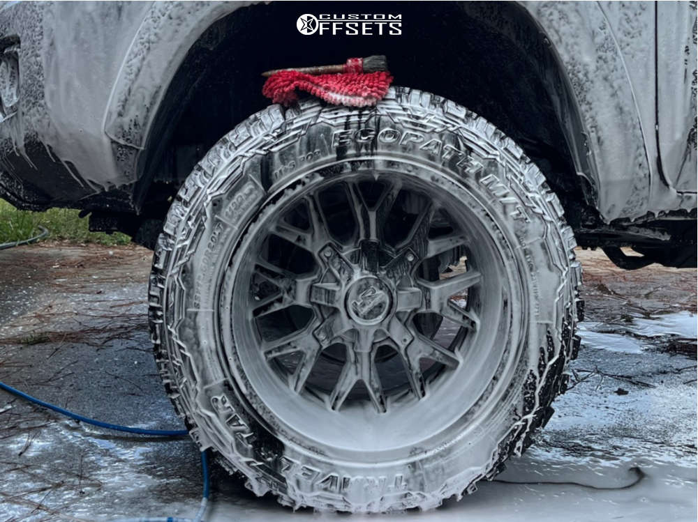 2019 Toyota Tacoma with 20x12 -44 Hardrock Affliction and 33/12.5R20 ...