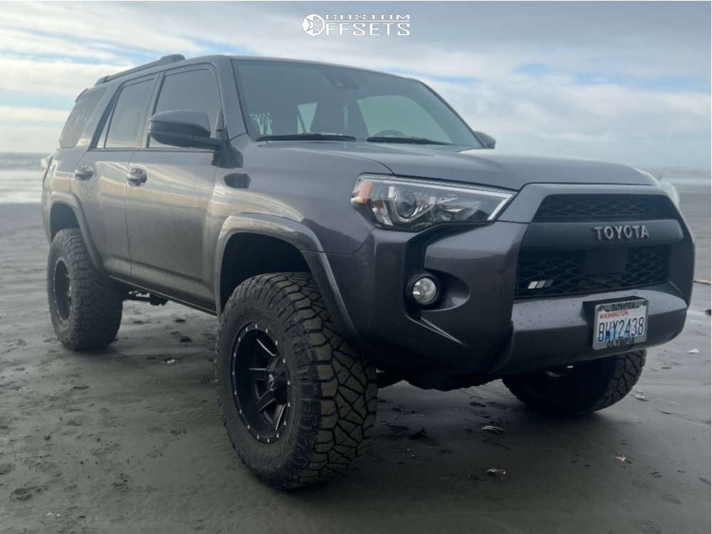 2020 Toyota 4Runner with 17x10 -24 Fuel Maverick and 33/12.5R17 Nitto ...