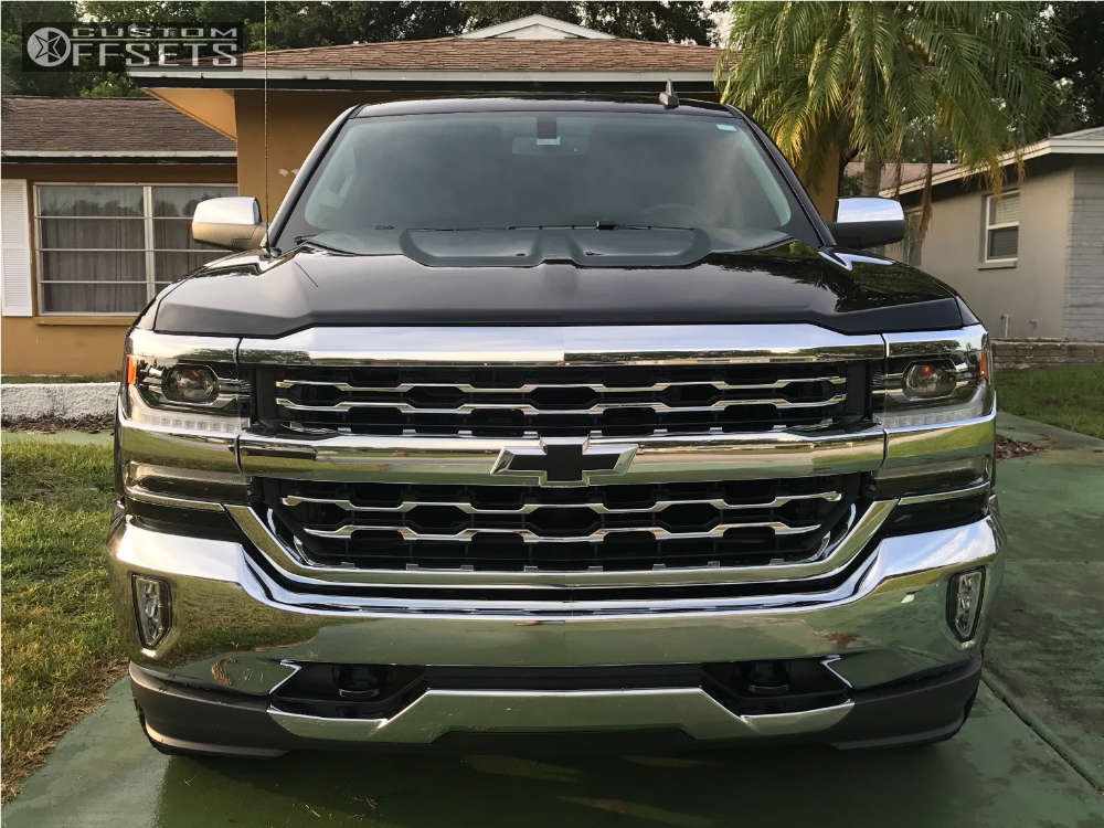 2017 Chevrolet Silverado 1500 with 20x9 20 Fuel Beast and 305/50R20 ...