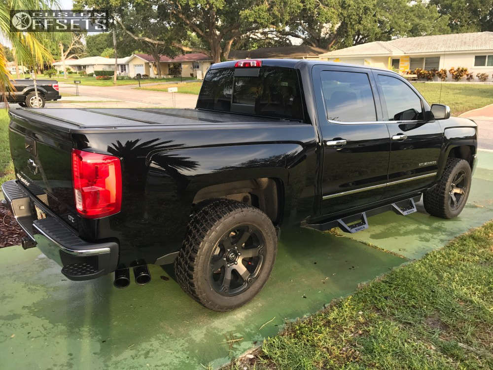 2017 Chevrolet Silverado 1500 with 20x9 20 Fuel Beast and 305/50R20 ...