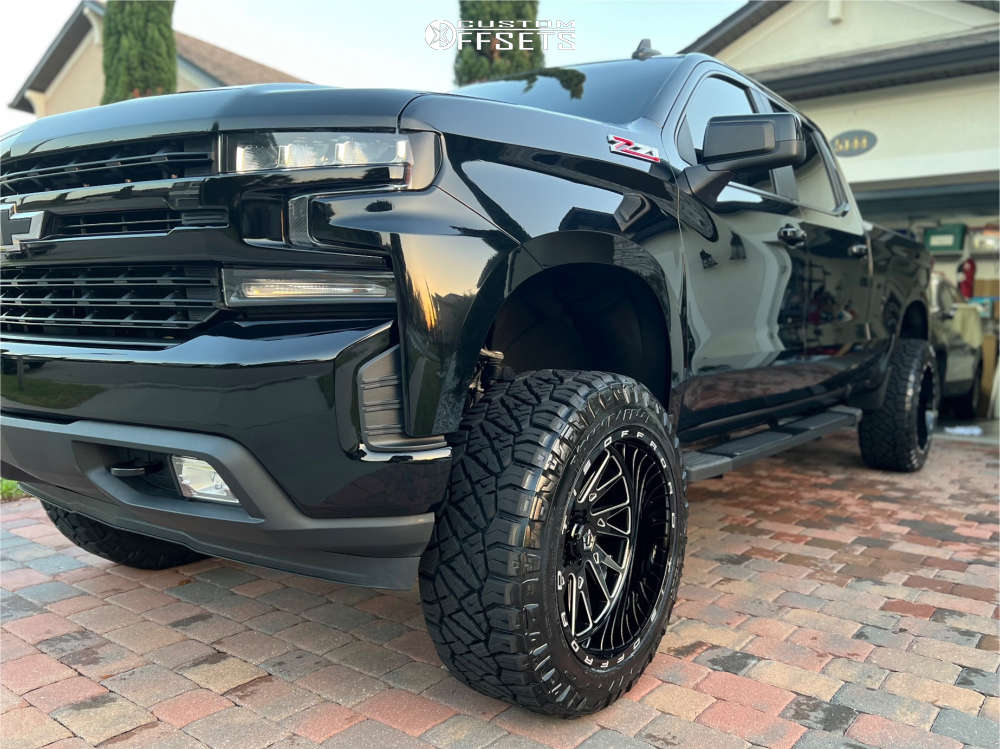 2019 Chevrolet Silverado 1500 with 22x12 -44 TIS 547bm and 35/12.5R22 ...
