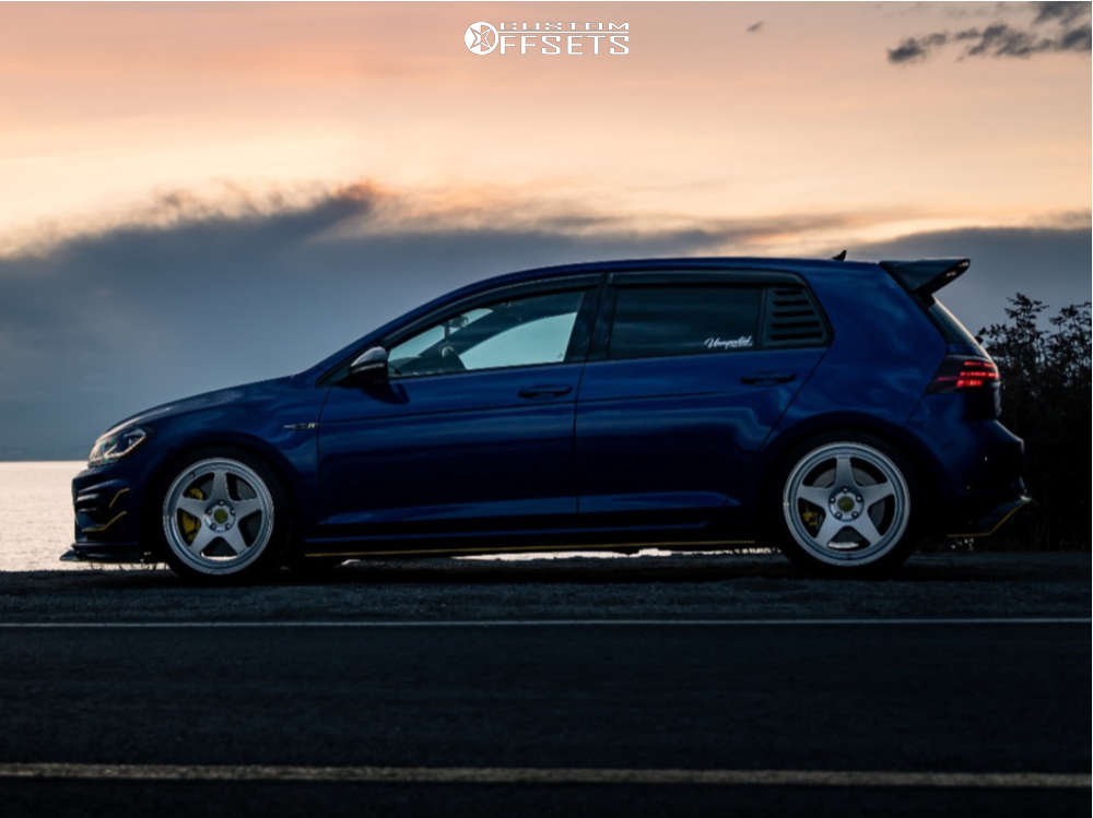 2019 Volkswagen Golf R with 18x8.5 35 Kansei Knp and 235/40R18 ...