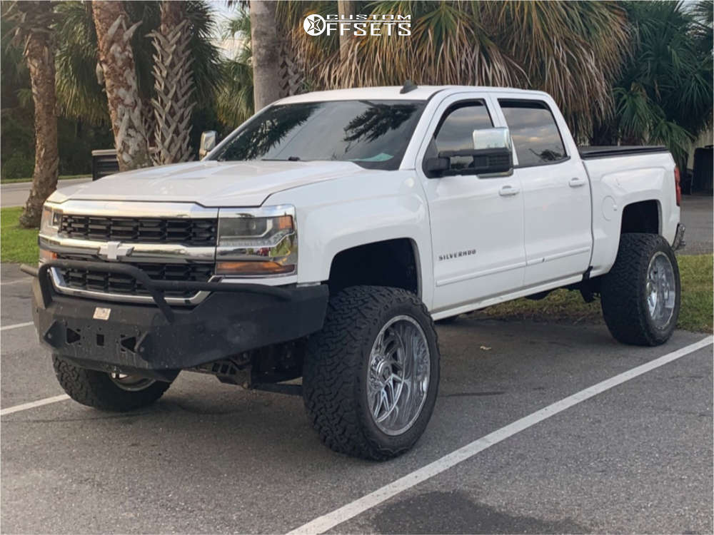 2016 Chevrolet Silverado 1500 with 22x12 -44 TIS 544c and 35/13.5R22 Venom Power Terra Hunter X ...