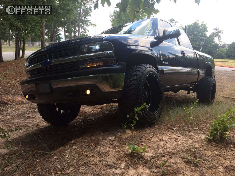 2000 Chevrolet Silverado 1500 with 20x12 -44 Moto Metal Mo962 and 33/12 ...