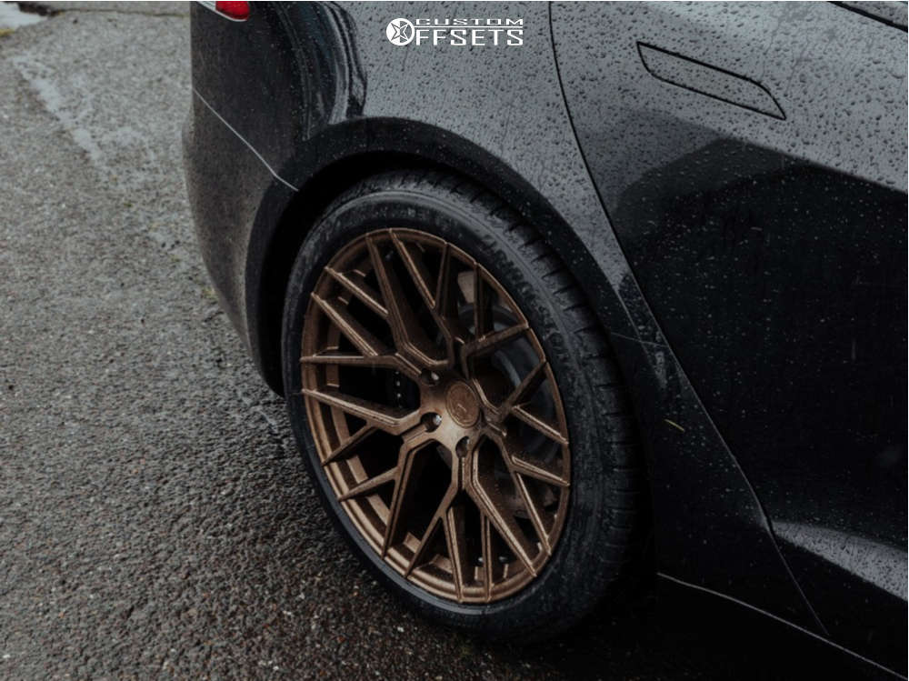 2022 Tesla S with 20x9 30 Aodhan AFF9 and 255/35R20 Michelin Pilot ...