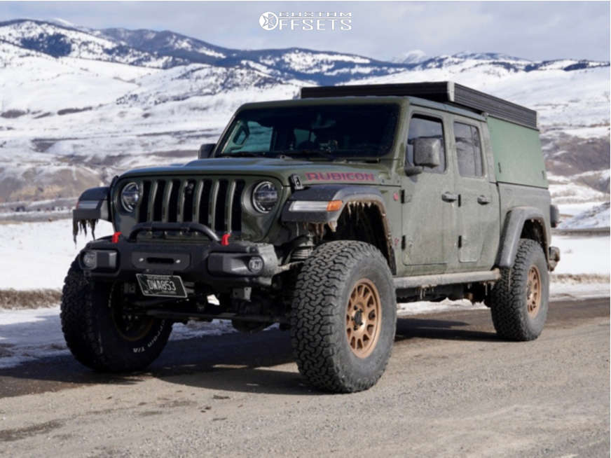 2022 Jeep Gladiator with 17x8.5 25 Method Mr703 and 37/12.5R17 ...