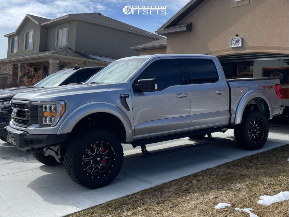 2021 Ford F-150 with 20x12 -43 Fuel Vandal and 35/12.5R20 BFGoodrich ...