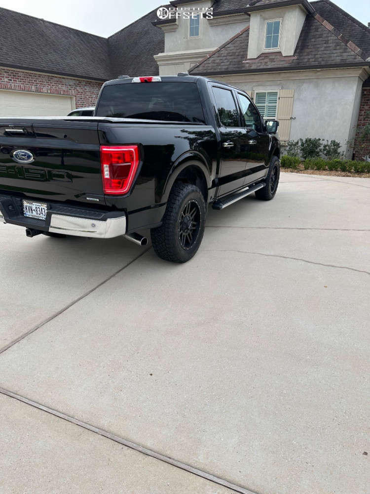 2022 Ford F-150 with 20x9 20 Raceline Injector and 275/65R20 Nitto ...