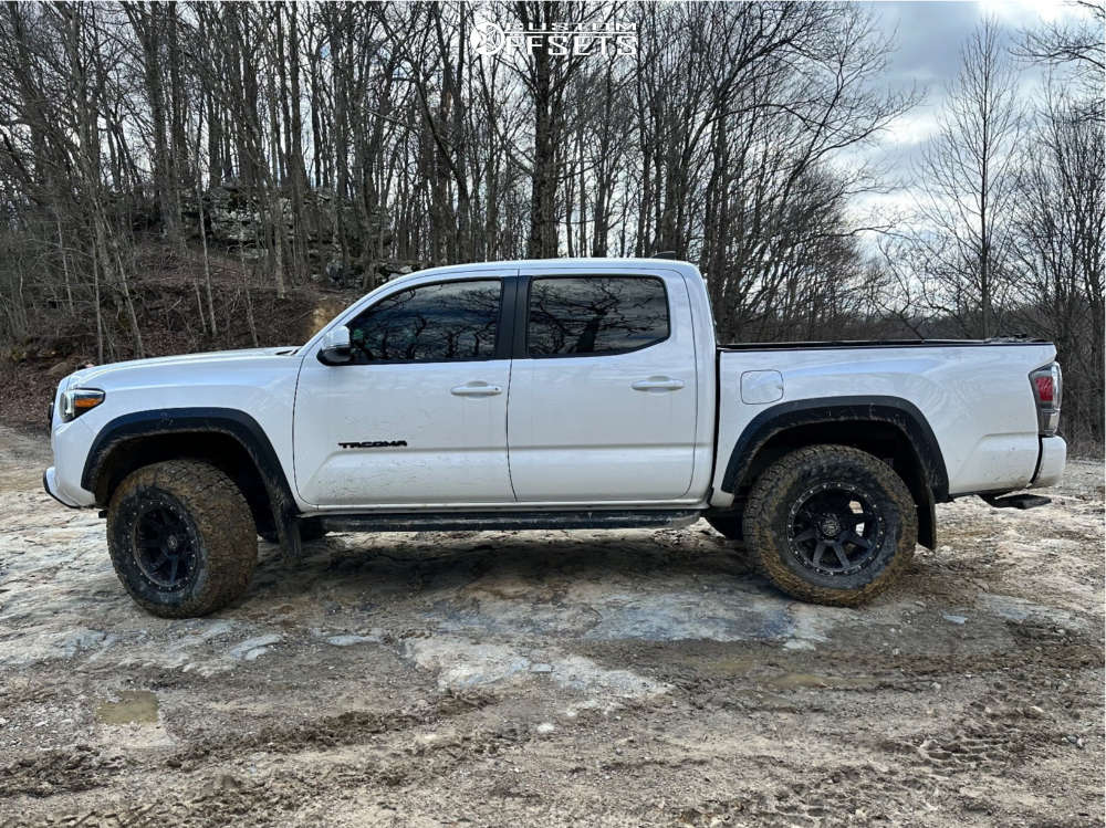 2020 Toyota Tacoma with 17x8.5 0 Icon Alloys Rebound and 275/70R17 ...