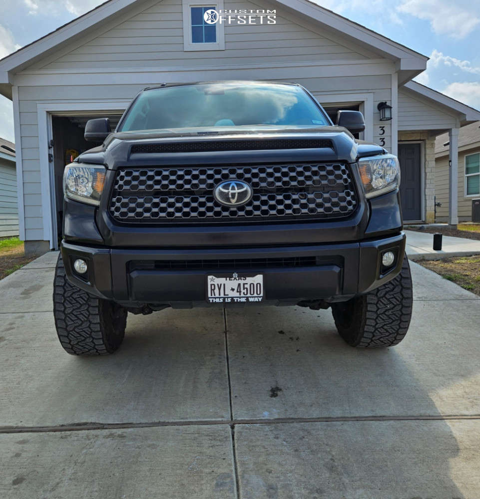 2018 Toyota Tundra with 22x12 -44 XF Offroad Xf-219 and 35/12.5R22 ...