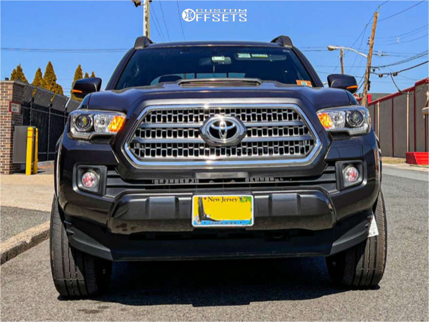 2017 Toyota Tacoma with 18x9 0 Enkei Cyclone and 265/60R18 Toyo Tires ...
