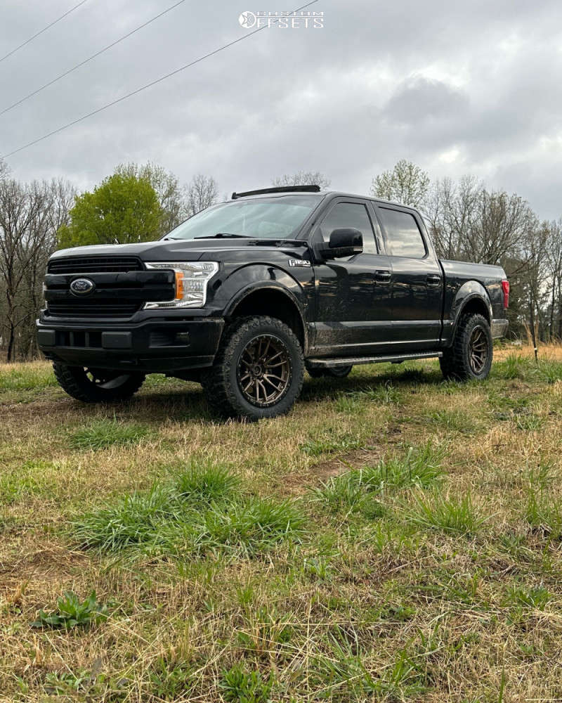 2019 Ford F-150 with 20x10 -18 Fuel Rebel 6 and 33/12.5R20 Versatyre ...