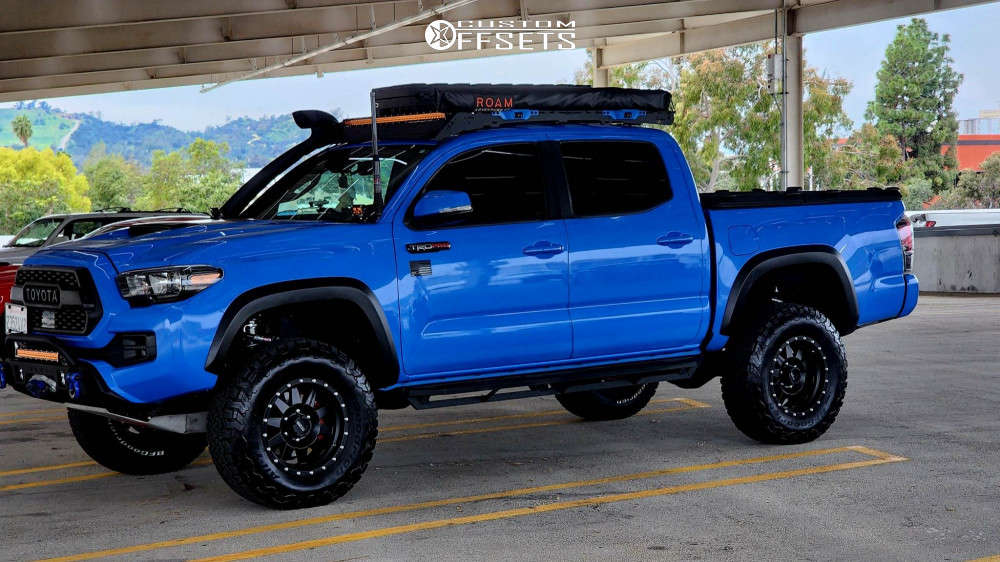 2019 Toyota Tacoma with 17x8.5 0 Method Mr105 and 285/70R17 BFGoodrich ...