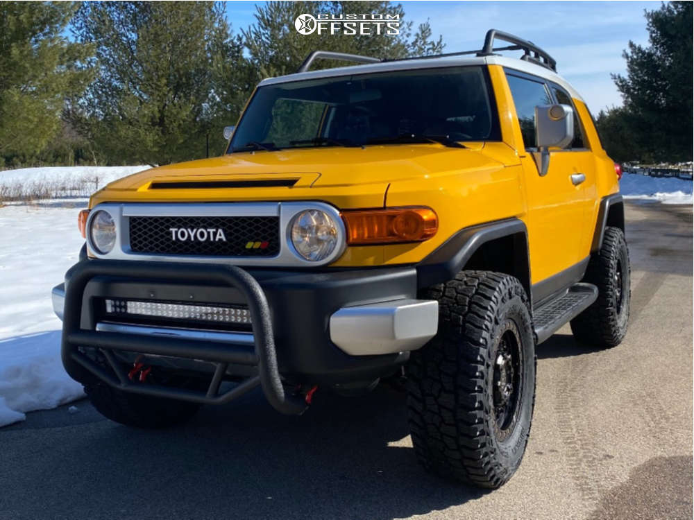 2007 Toyota FJ Cruiser with 17x8.5 -18 Black Rhino Abrams and 33/12 ...