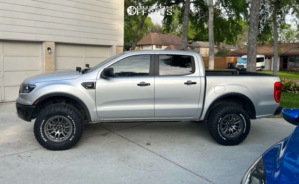 2019 Ford Ranger with 17x8.5 25 Icon Alloys Vector 6 and 285/70R17 ...