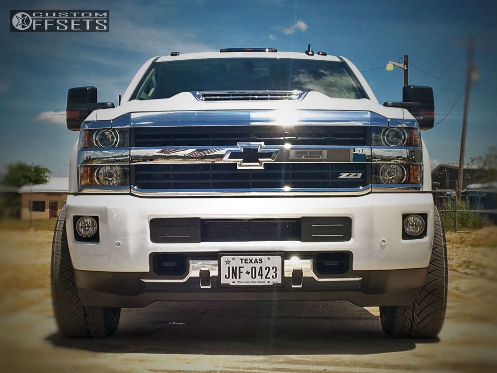 2017 Chevrolet Silverado 2500 HD with 22x12 -44 Hostile Sprocket and ...