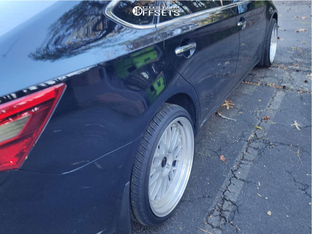 2016 Toyota Avalon with 19x9.5 22 Vors Vr8 and 265/30R19 Vercelli ...