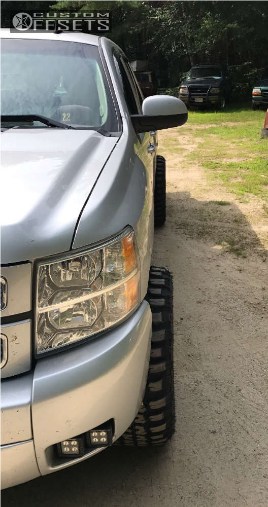 2012 Chevrolet Silverado 1500 with 20x12 -51 Toxic Widow and 33/12.5R20 ...