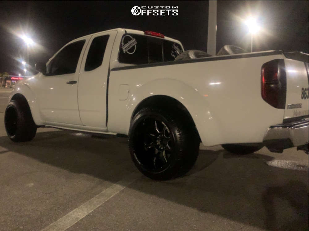 2018 Nissan Frontier with 20x12 -51 Moto Metal MO970 and 33/12.5R20 ...