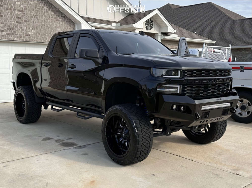 2021 Chevrolet Silverado 1500 with 24x12 -44 Fuel Sledge and 38/13.5R24 ...
