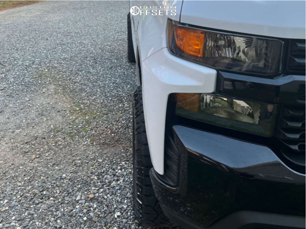 2021 Chevrolet Silverado 1500 with 18x9 -12 Vision Rocker and 275/65R18 ...