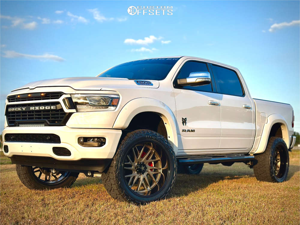 2022 Ram 1500 with 24x12 -44 Luxxx HD LHD29 and 35/12.5R24 Nitto Recon ...