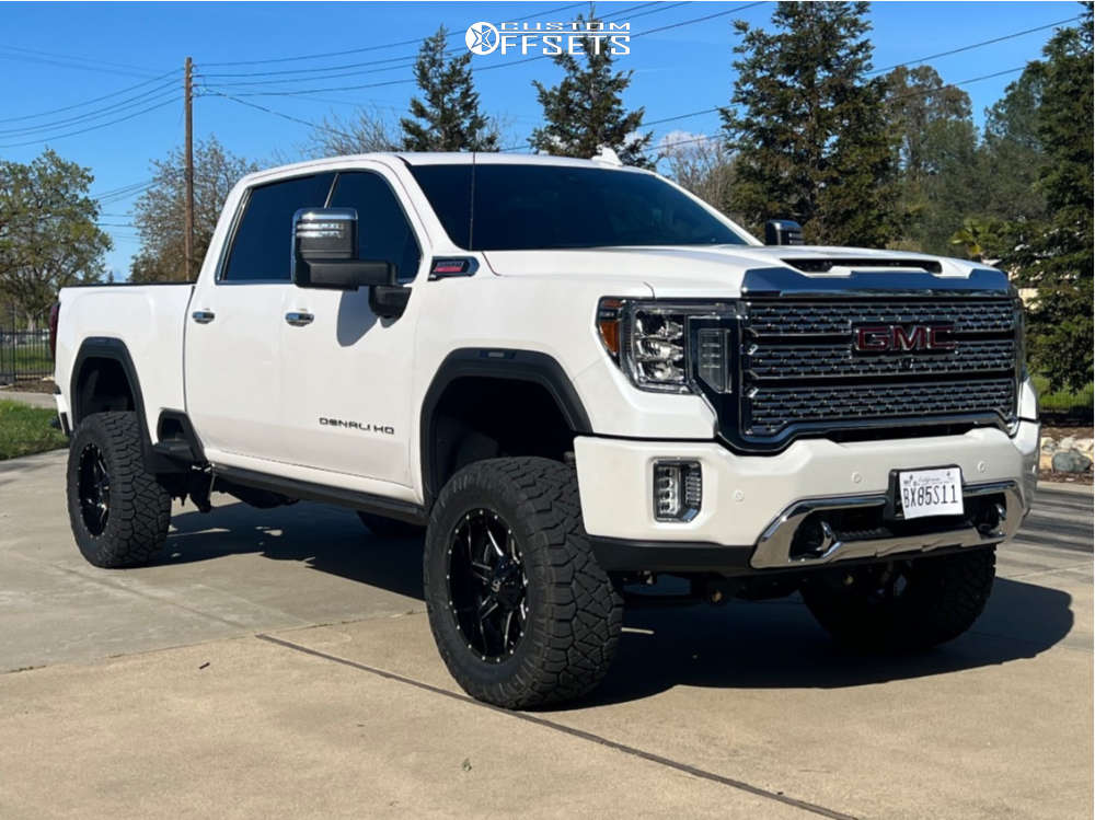2020 GMC Sierra 2500 HD with 20x10 -18 Fuel Maverick and 325/60R20 ...