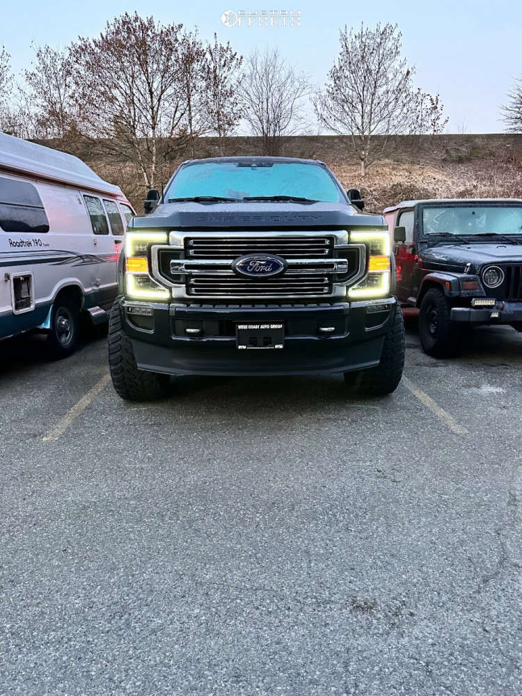 2020 Ford F-350 Super Duty with 24x12 -44 Fuel Saber and 37/13.5R24 ...